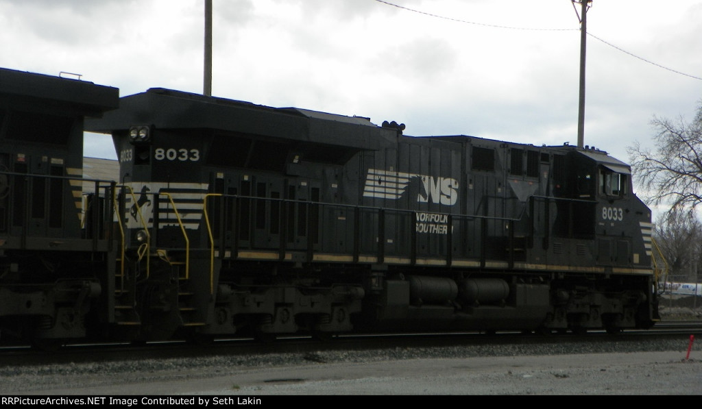 NS 8033